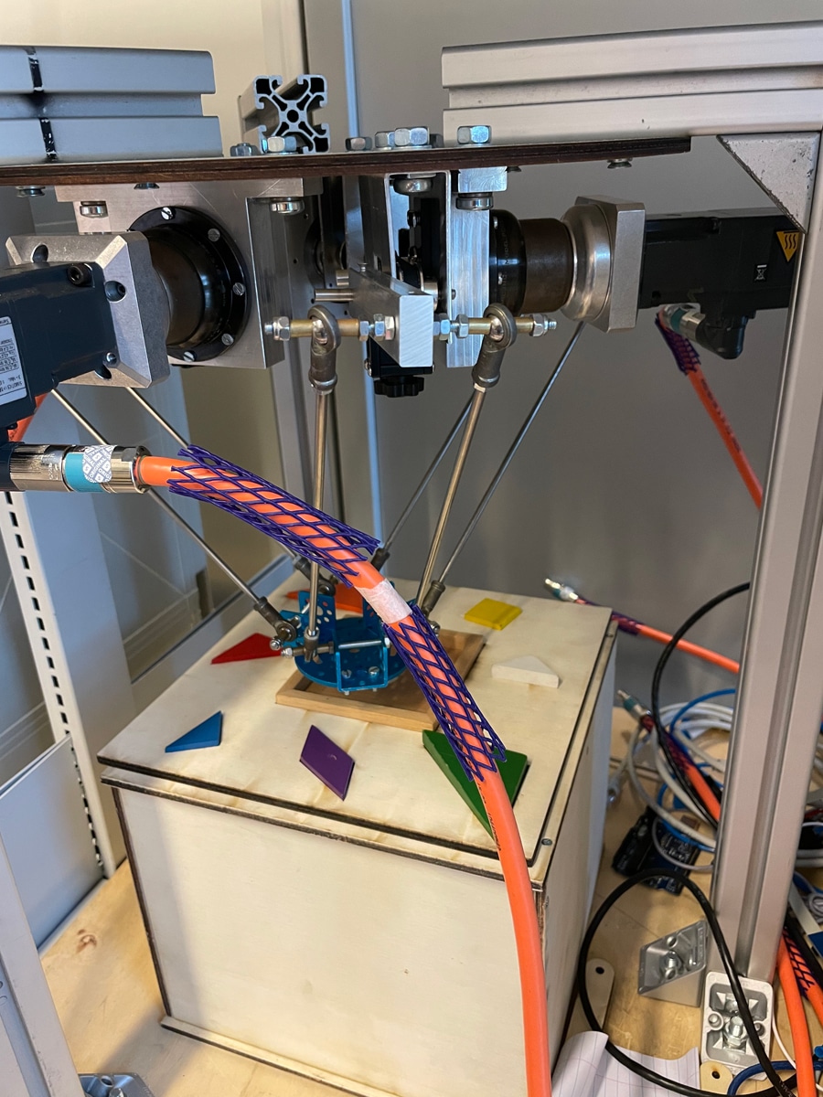 Gearbox in delta robot teaching program at The Hague University of ...