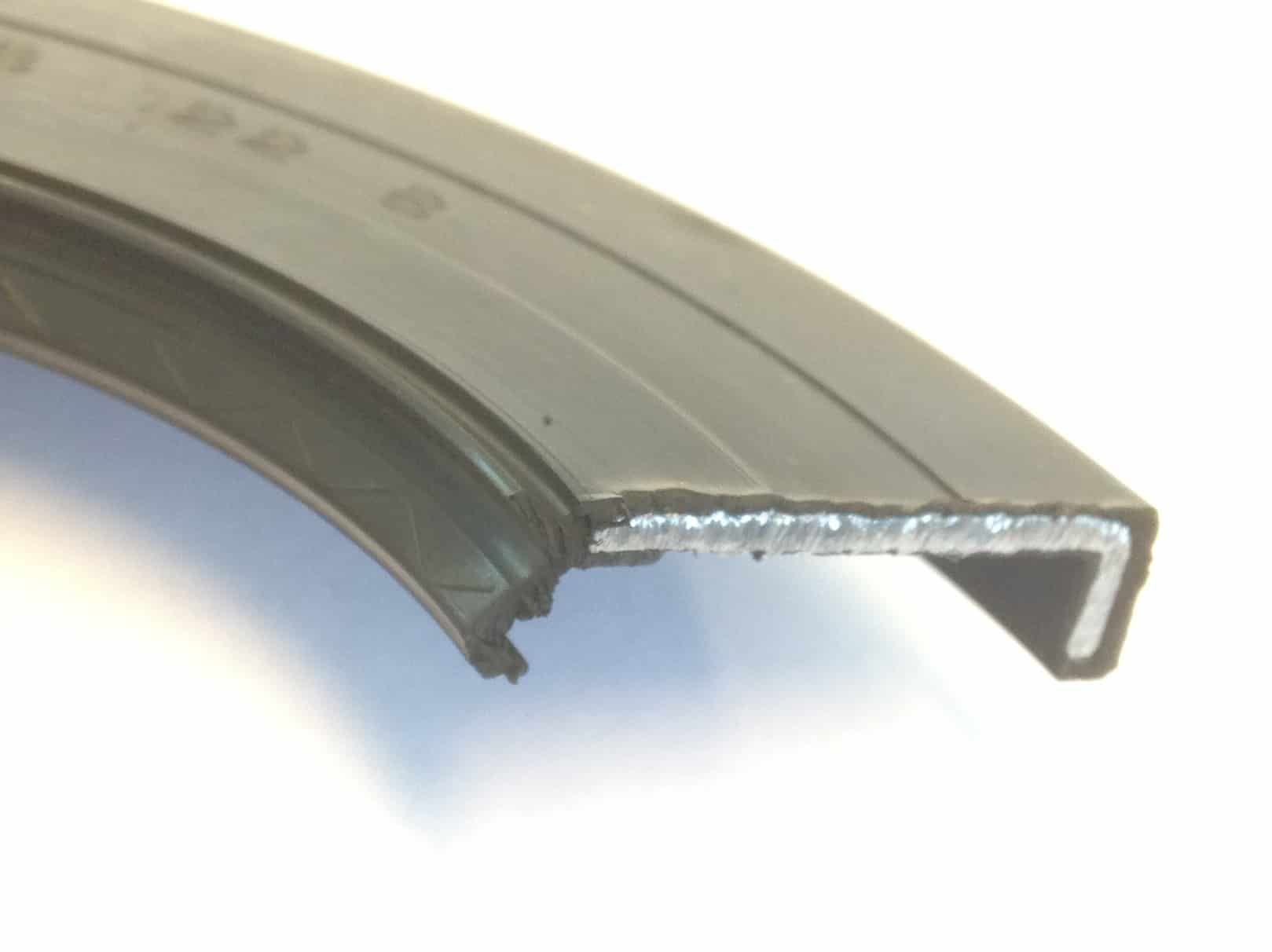 Which sealing material to choose? Gearbox seal: FKM or NBR